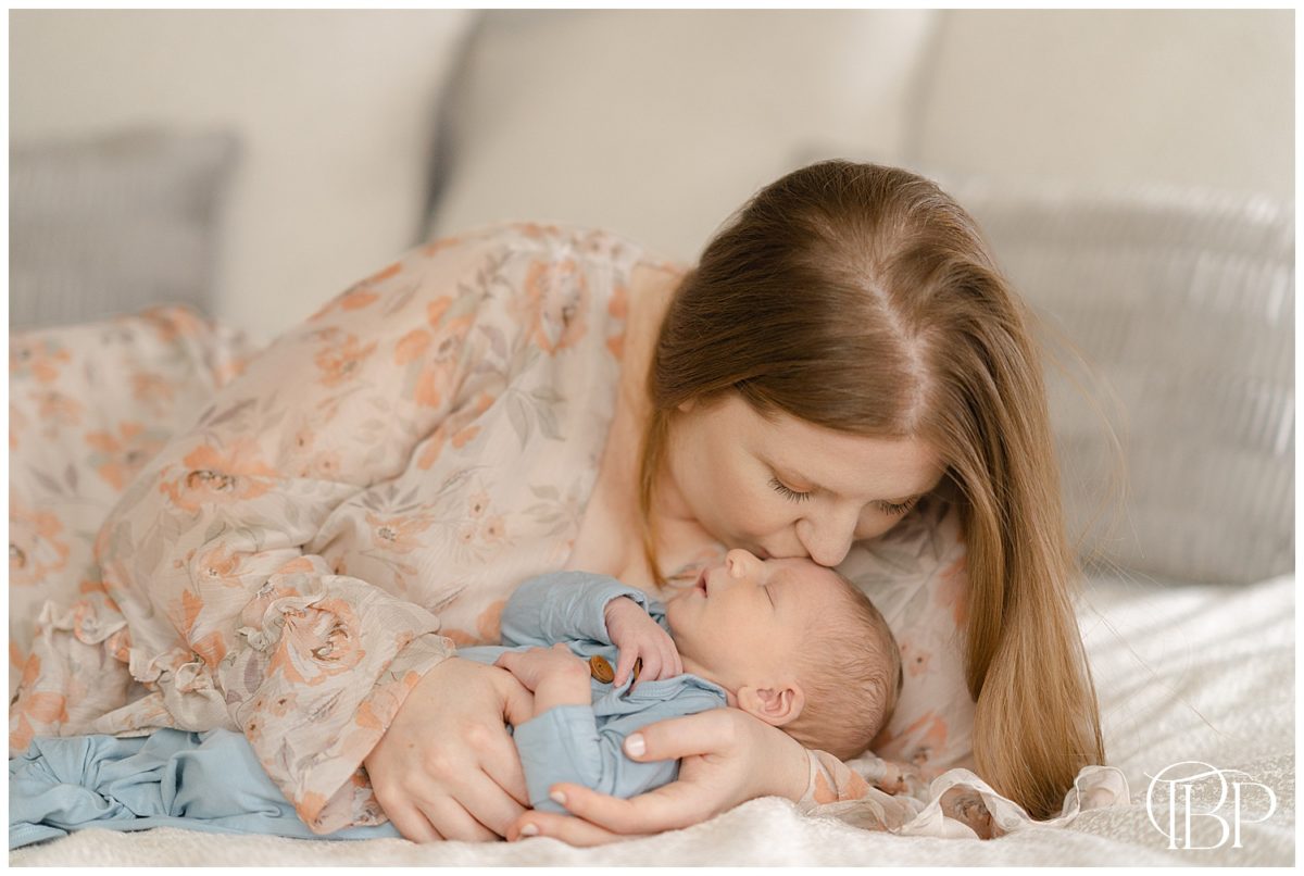 Leesburg, Virginia At Home Newborn Pictures - TuBelle Photography