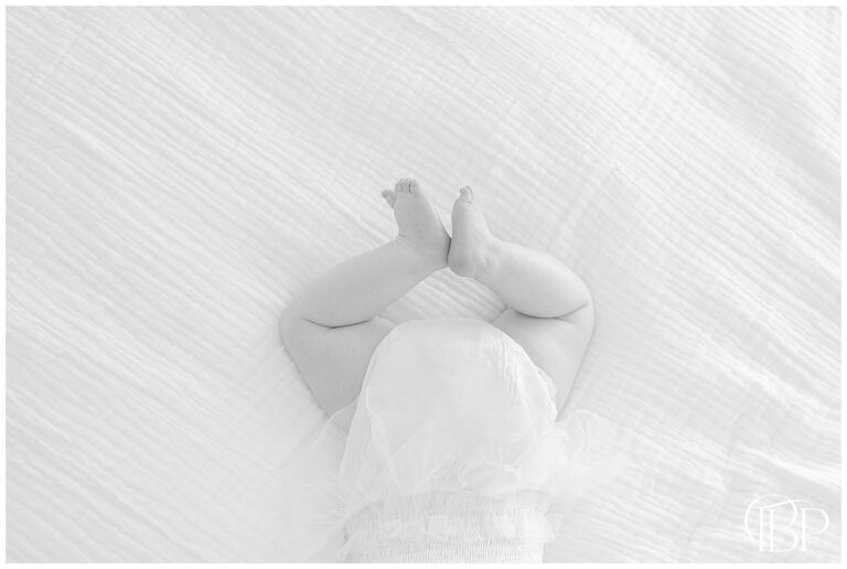 6 Month Baby Photos in Gainesville, VA Studio - TuBelle Photography